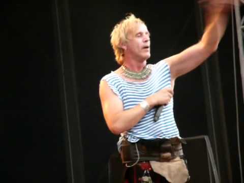 In Extremo - Sängerkrieg - Mera Luna 2010 - YouTube