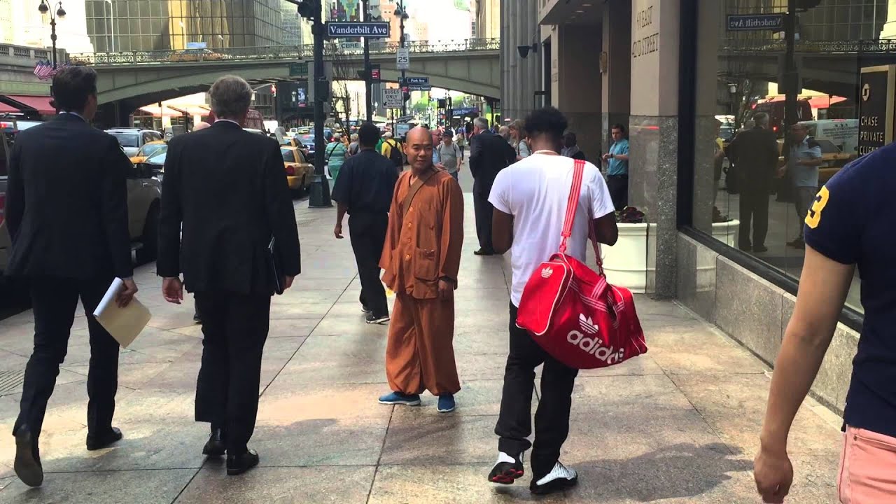 Man Dressed as Fake Monk on New York Streets - YouTube