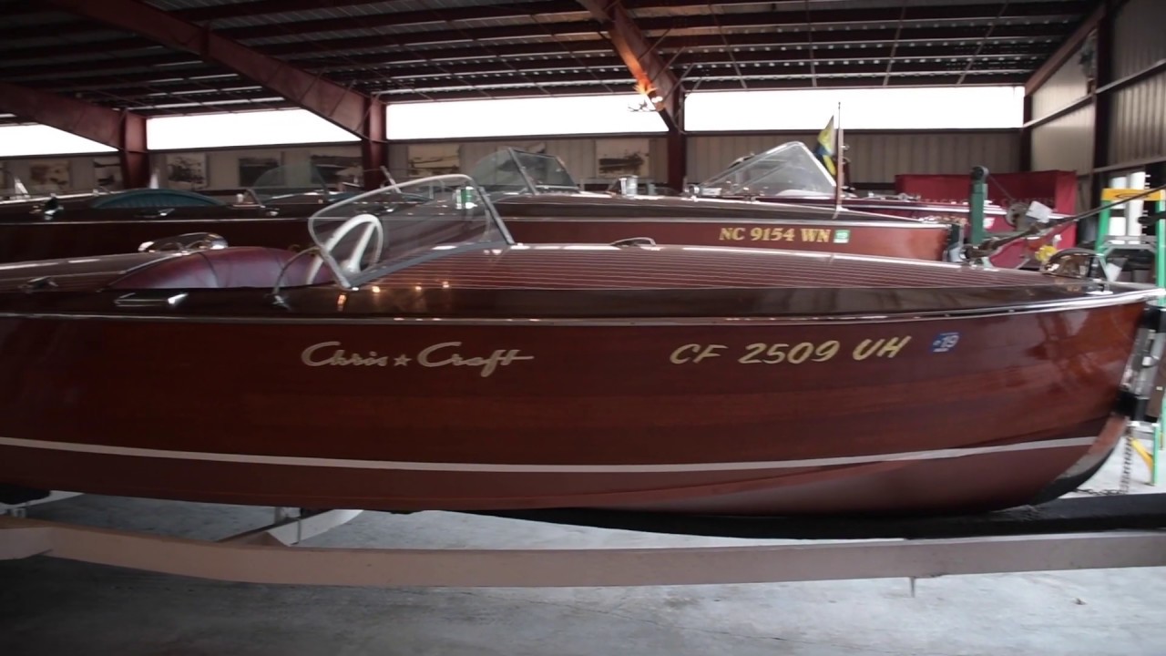 19ft Chris Craft Racing Runabout - YouTube