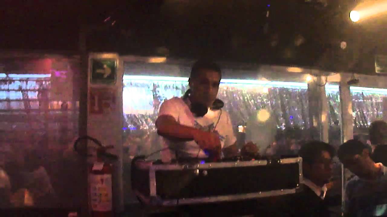 Mixing Papi Fun Bar - YouTube