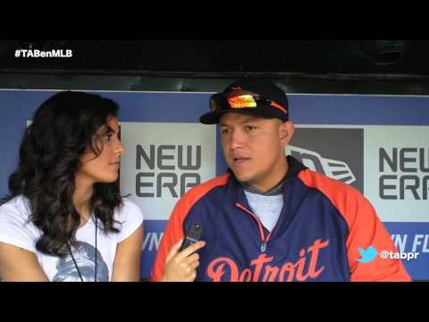 Brhitney Decamps habla con Miguel Cabrera quien podría hacer historia ...