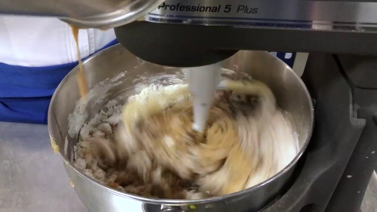 Hawaiian Bread with Sysco Natural Pineapple Juice - YouTube