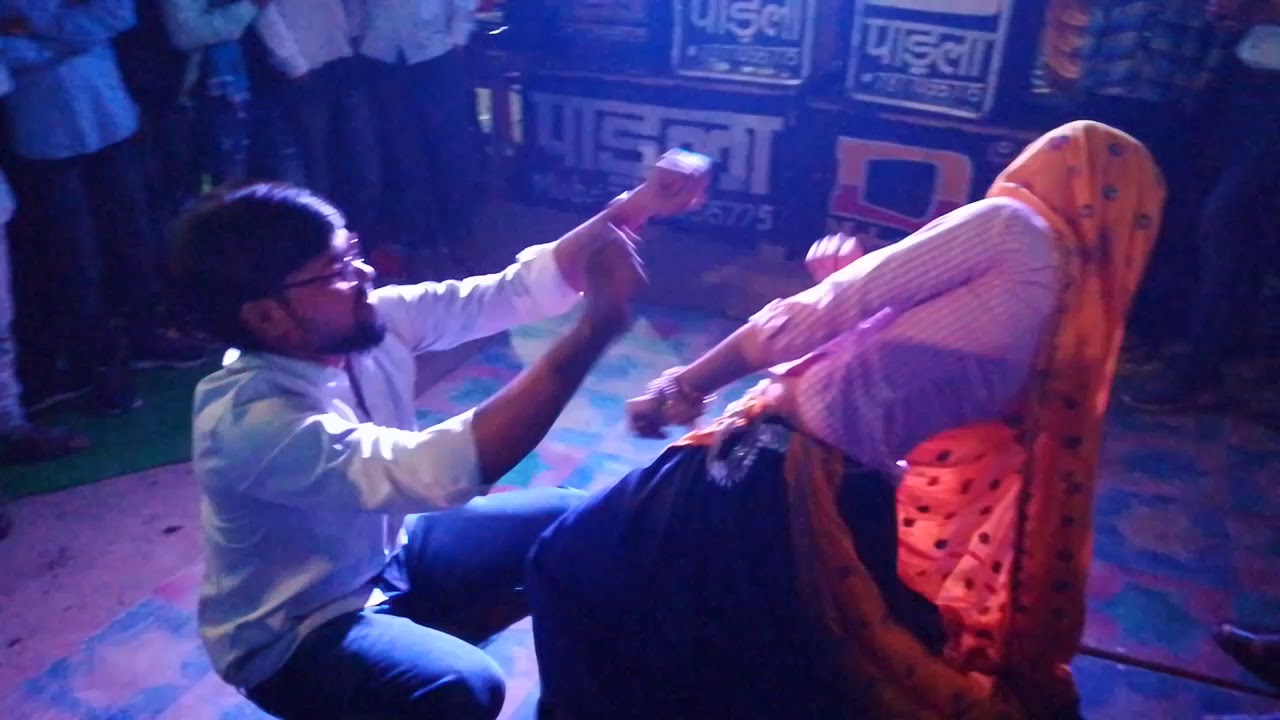 #Meenadance Harkesh Meena Badapura ka shadi me khatarnak dance ️ ️ ...