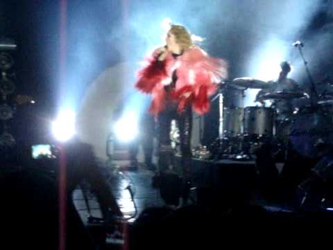 GOLDFRAPP en Mexico... Strict Machine (We Are Glitter) !!! - YouTube