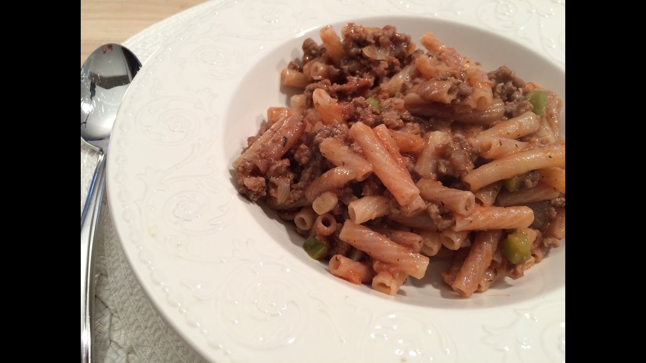 One Pot Quinoa Macaroni and Beef - YouTube
