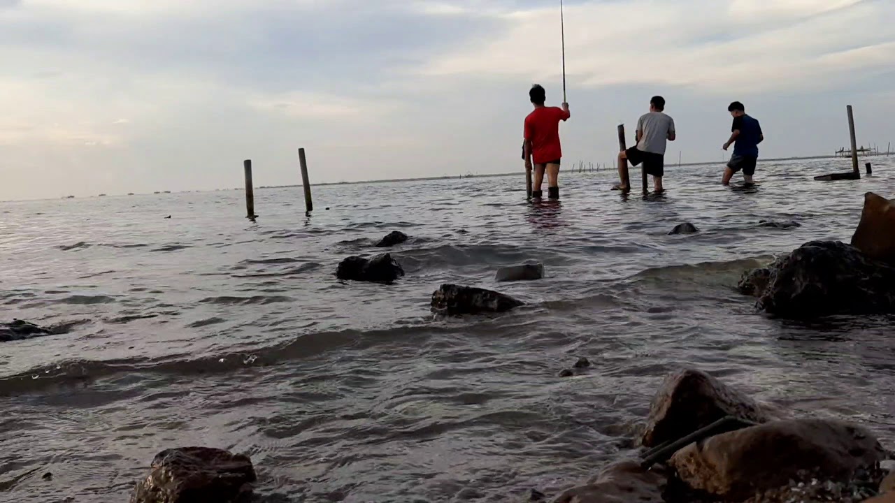 Mancing Mania - YouTube