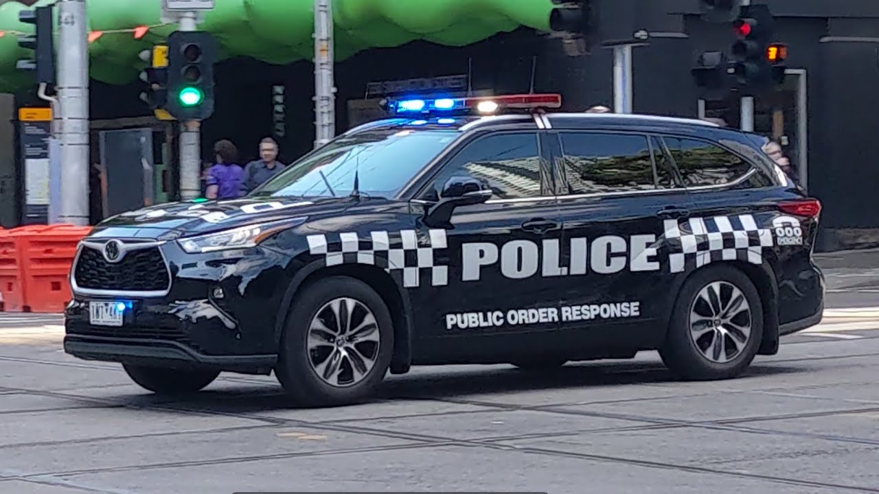 VICPOL PORT Responding Priority 1 - YouTube