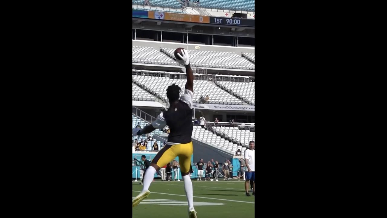 George Pickens pregame 🔥 one-handed catch | Pittsburgh Steelers - YouTube