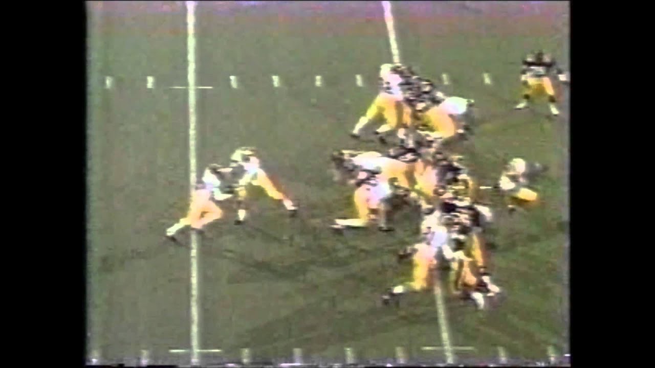Larry Station tackles Jamie Morris, 1985 #1 Iowa vs. #2 Michigan - YouTube