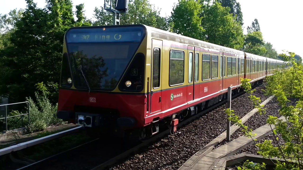 S Bahn Berlin BR 480 im Jahr 2014 Einfahrt in Jungfernheide - YouTube