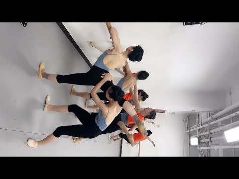 Today, let's practice legs softly, the daily training routine of ...