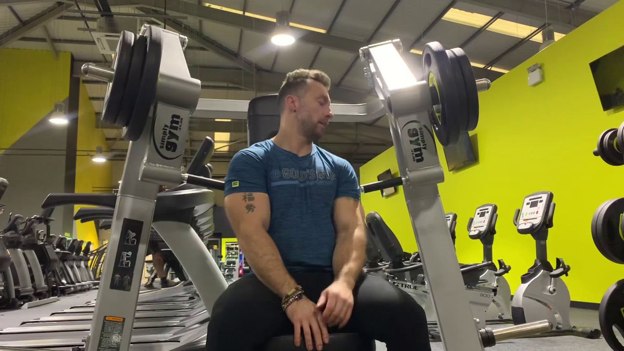 Hammer Strength Machine Incline Bench Press 65kg (143 pounds) each side ...