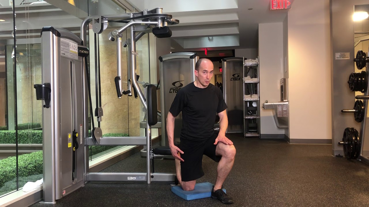 Rear Foot Elevated Split Squat | Reimagym.com - YouTube