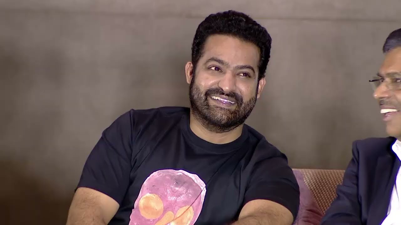 రాజమౌళి మాట్లాడుతుంటే ఎన్టీఆర్ ఏంచేసాడో చూడండి.🤣 | NTR Letest Comedy ...