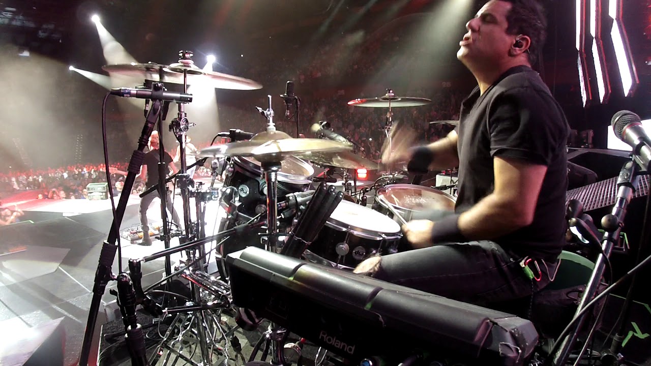 Rich Redmond Rocks The Mohegan Sun Arena with Jason Aldean 2017!! - YouTube