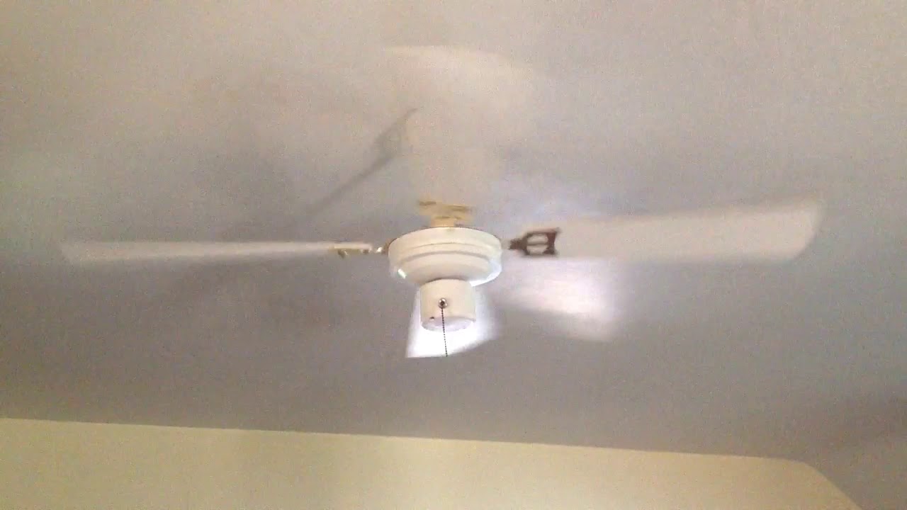 Rare ceiling fan without bottom lights - YouTube