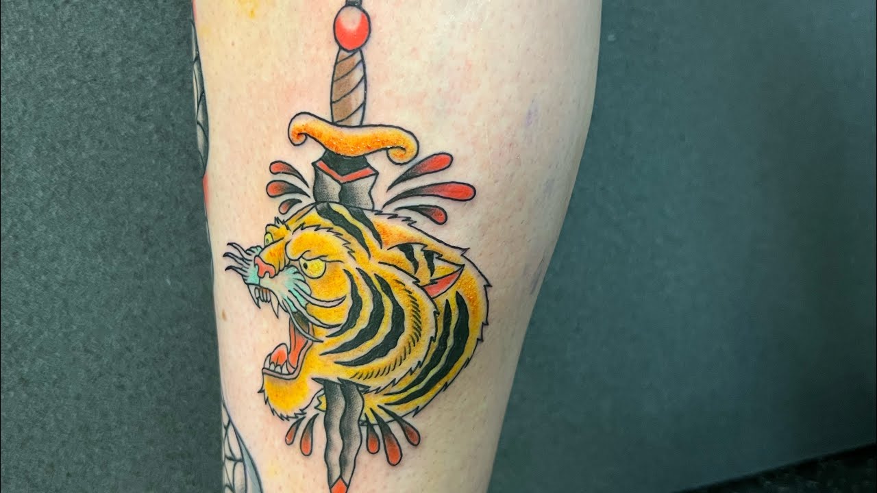 American Traditional Tiger and Dagger, Ambition Mars-U, Timelapse - YouTube