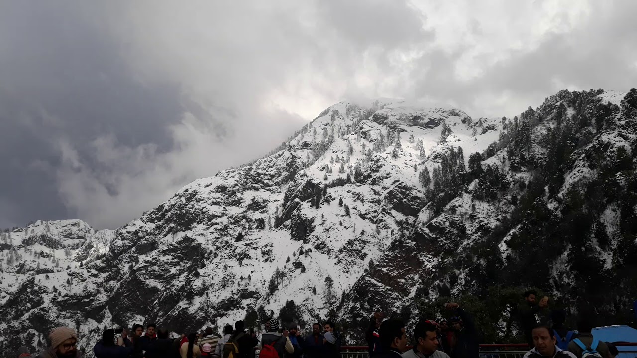 Vaishno Devi snow fall - YouTube