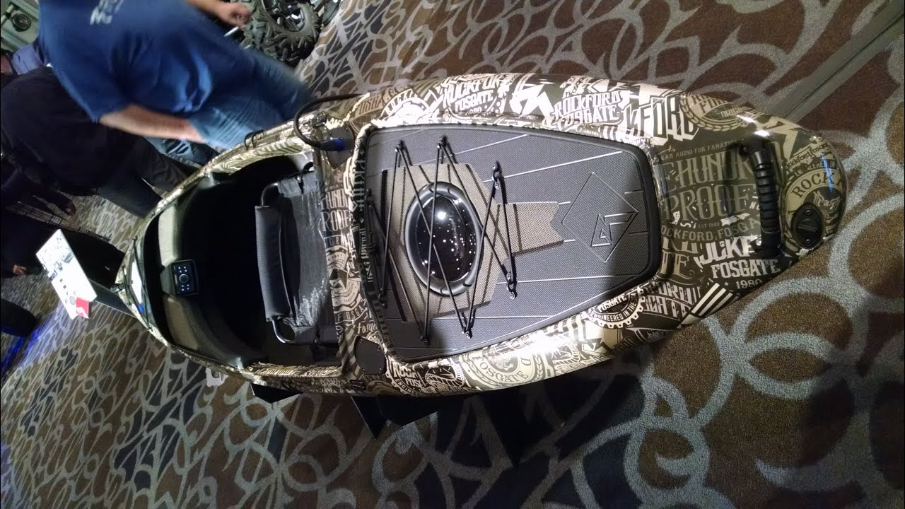 Ascend FS10 Kayak with Rockford Fosgate Audio System - YouTube