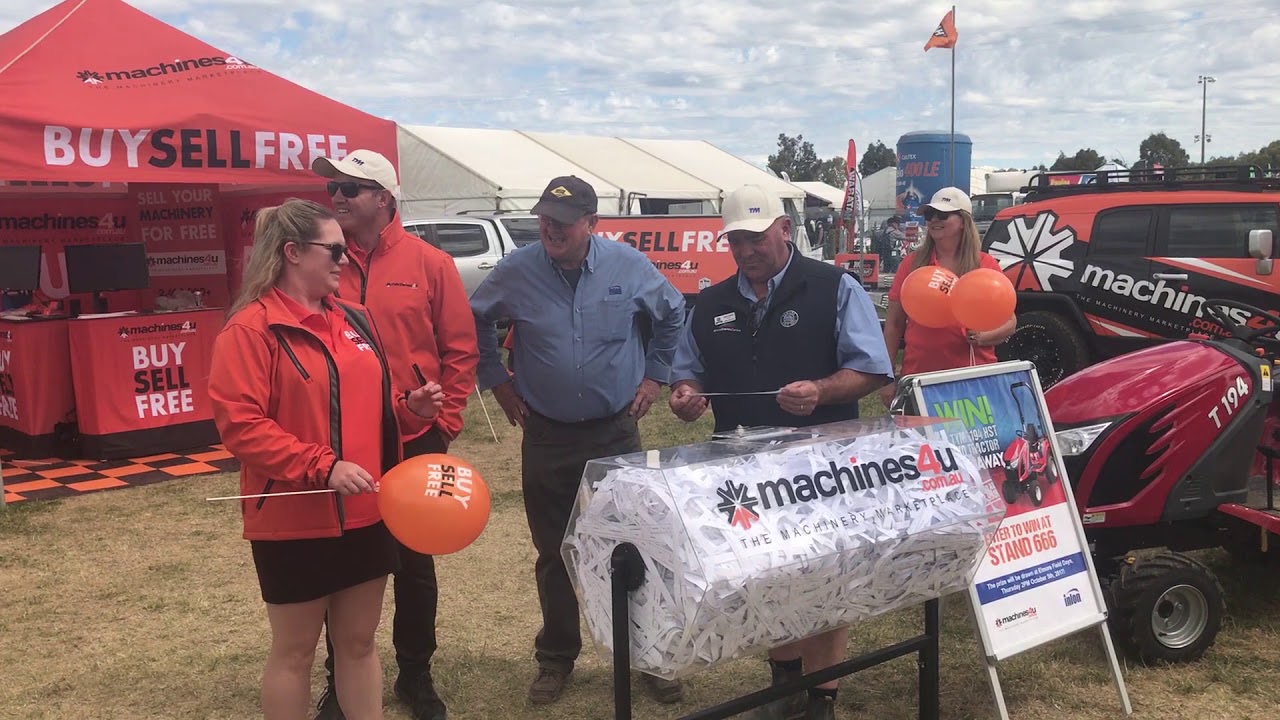 Machines4u x Inlon Tractor Prize Draw - Elmore Field Days 2017 - YouTube
