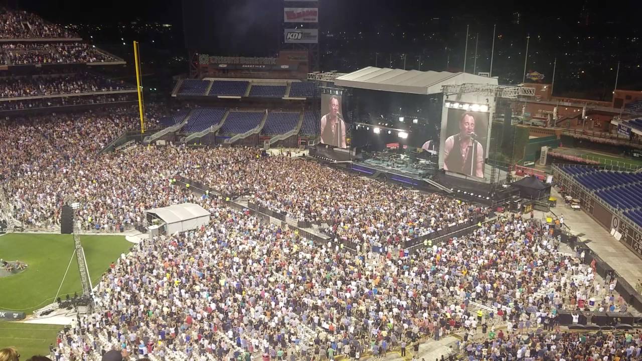 Bruce Springsteen Citizens Bank Park 9/9/16 - YouTube