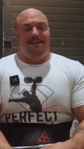 World's strongest man- How much should an average man be able to ...