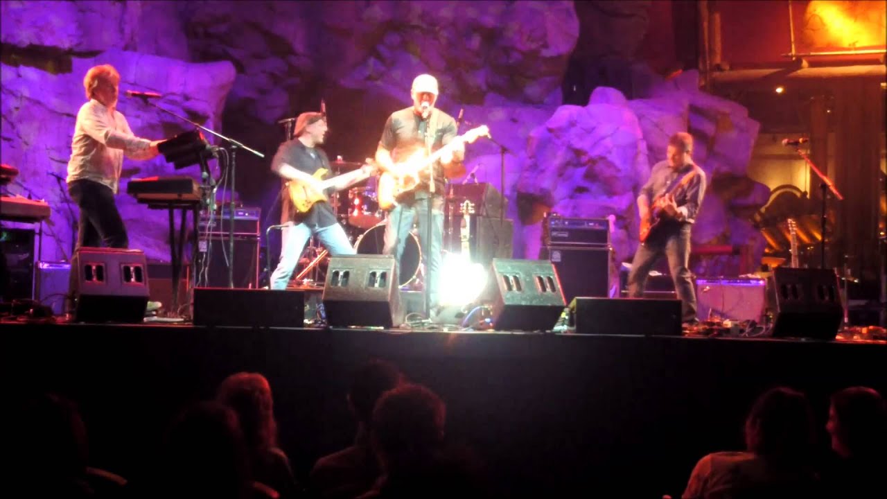 Mixed Signals Live at Mohegan Sun - Aint No Sunshine - YouTube