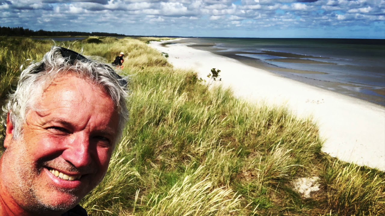 "The Beach" Jon Harald playing the piano. Relaxing, soothing Meditation ...