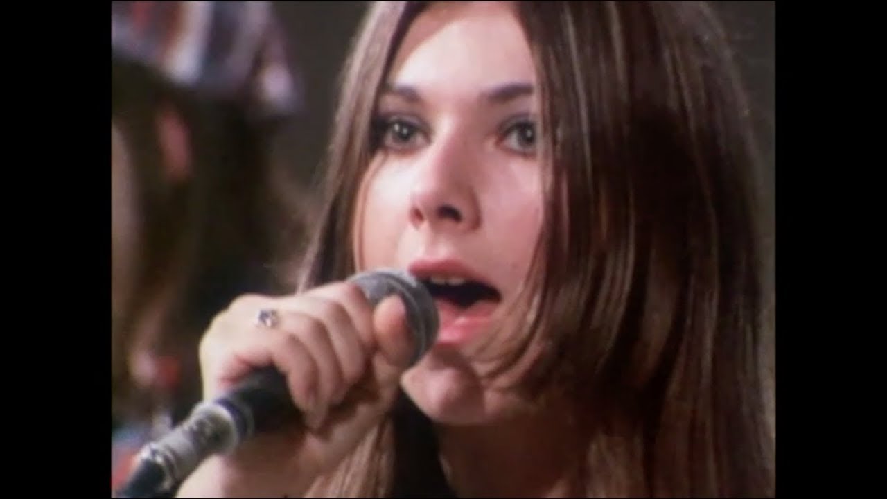 Sonja Kristina: How I came to be in Curved Air - YouTube