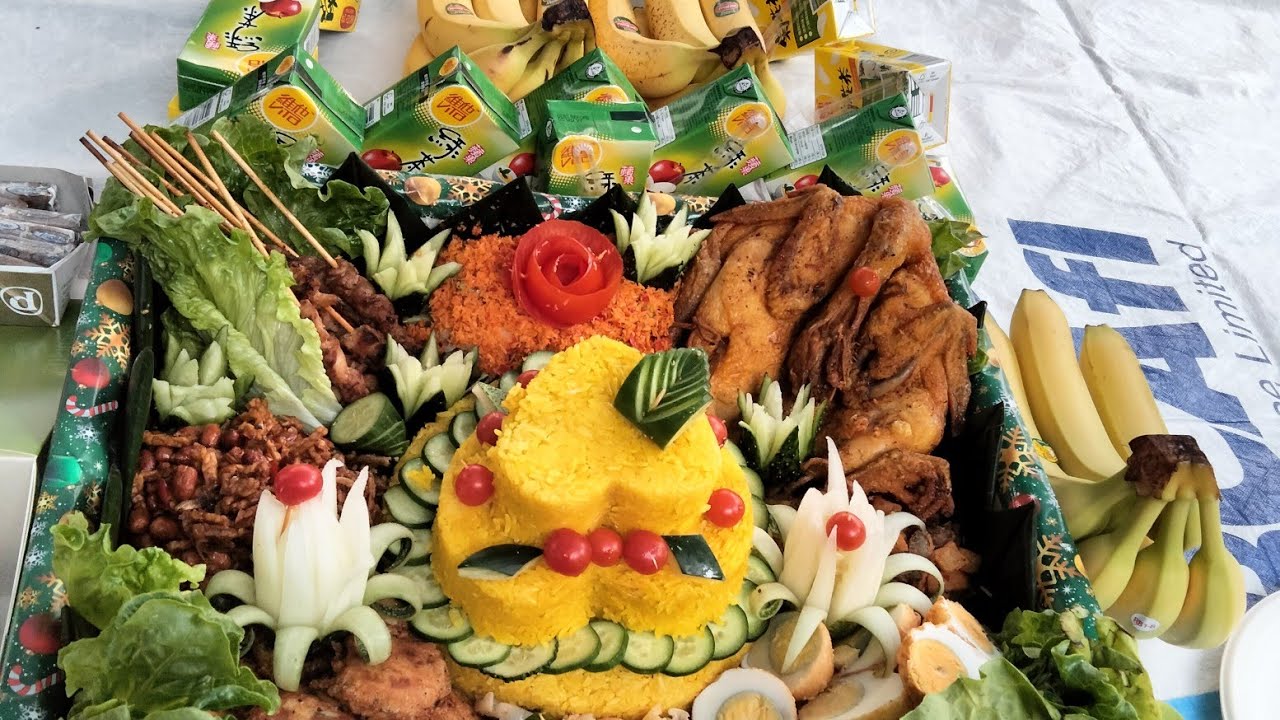 momen tumpeng lebaran idul Fitri 1444H 2023 kumpul bersama teman ...