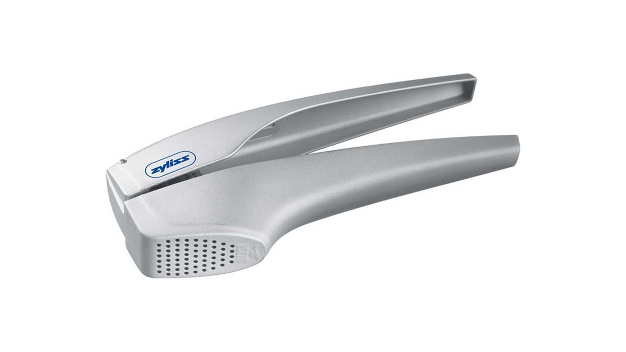 Zyliss Susi 2 Garlic Press (12080) - YouTube