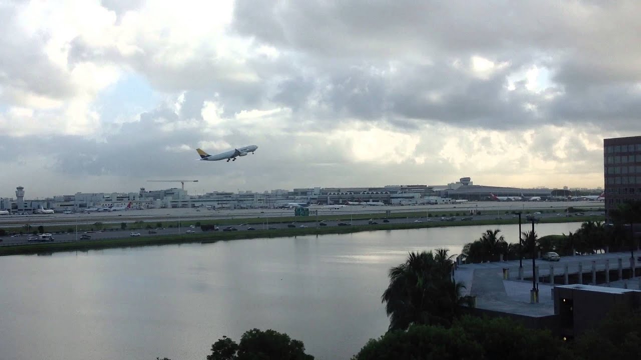 Tampa Cargo A330 departing from Miami - YouTube