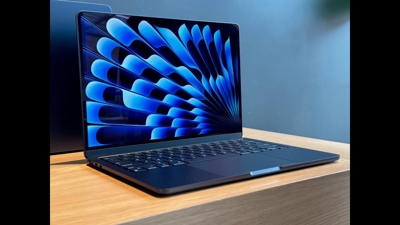 Apple MacBook Air 15" M3 Review – The Ultimate Thin & Light Laptop in ...