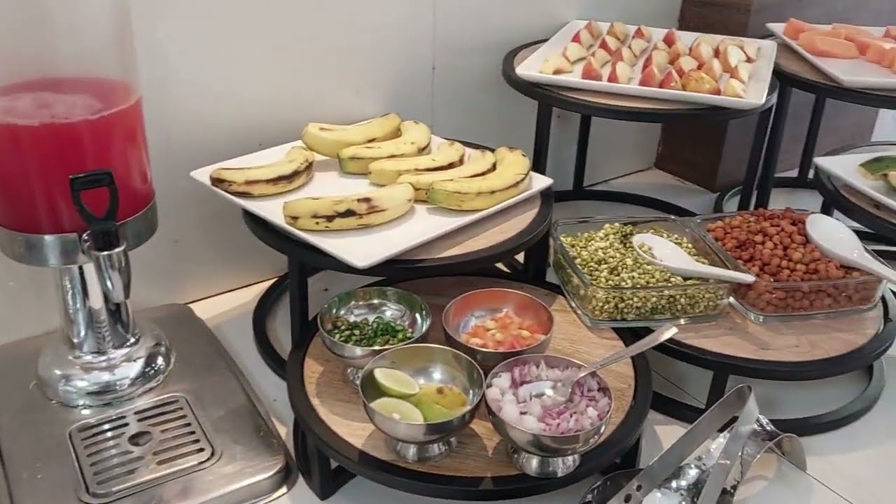 Breakfast Buffet at Udaan Nirvana Resort - Darjeeling - YouTube