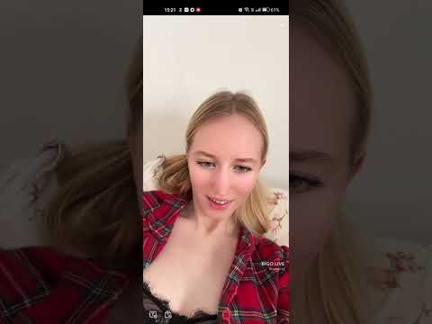 Sexy Blonde babe in bigo live teasing 