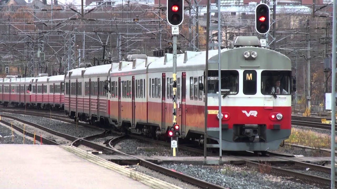 2011-11-01 [VR] Class Sm1 + Class Sm2, Commuter M - YouTube