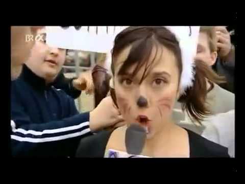 Extra en español EP 10 Ana protesta - YouTube