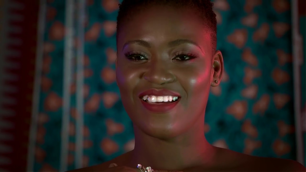 Kaakyire Adepa Nnuaba Official Video - YouTube