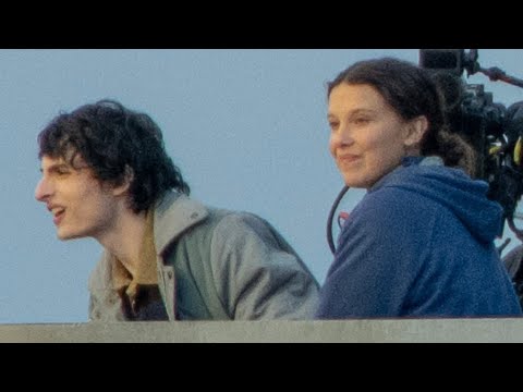 Friendship Series 6- The Crawl |Jackson and Millie BTS| - YouTube