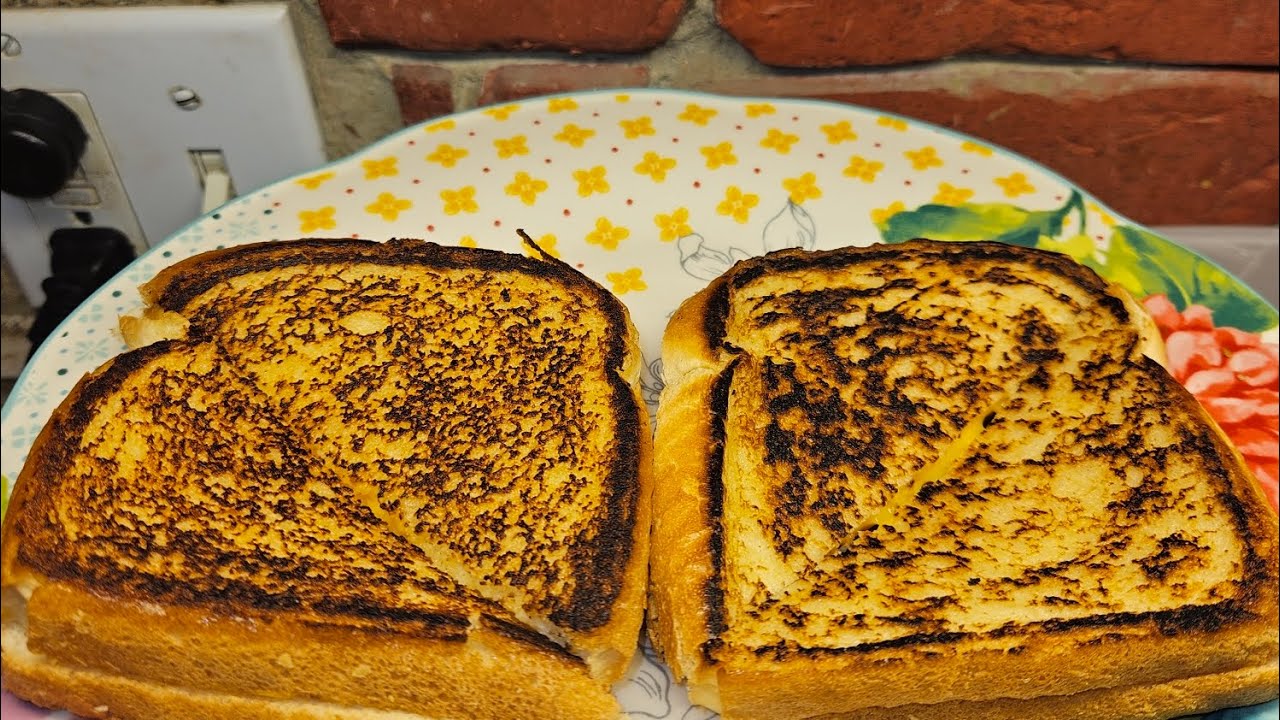 🧀Butter vs Mayo grilled cheese🧀 #food #grilledcheesesandwich - YouTube