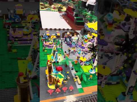 Conway Arkansas model train/hobby show Lego train layout overhead view ...
