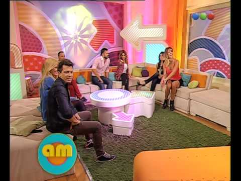Desfilan Pamela Sosa y Sabrina Ravelli - AM