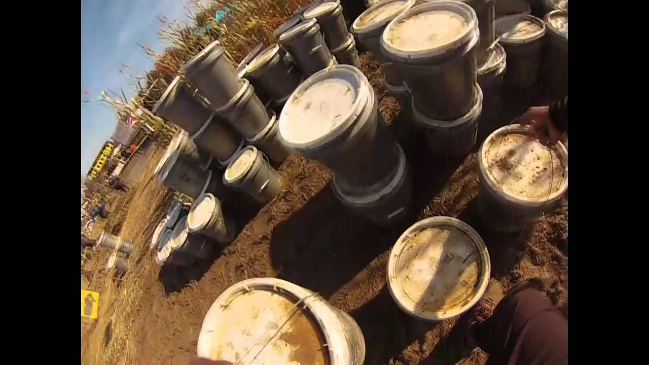 RACE OBSTACLES FROM MUDMANX - YouTube
