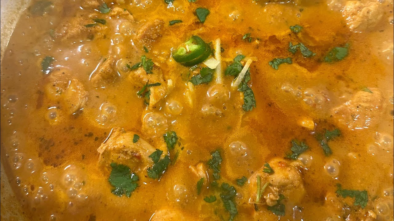 Potohari boneless chicken Karahi🤤, easy to cook and tastes great with ...
