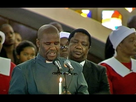 Methodist priest remembers young Mandela - YouTube