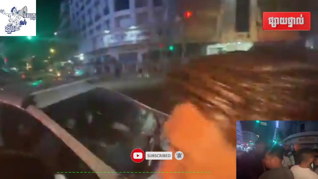 បុរសម្នាក់ជិះម៉ូតូមកបេះស្វាយ ...