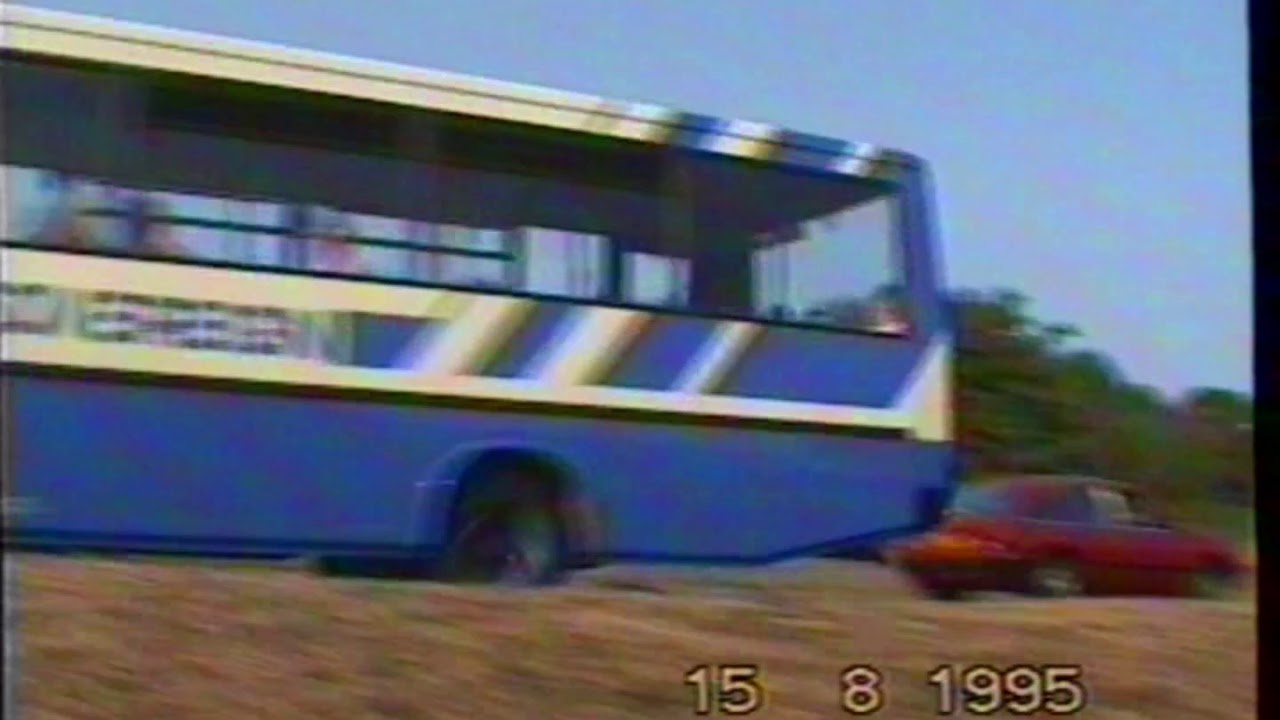 Stevenage Buses 1995 - YouTube