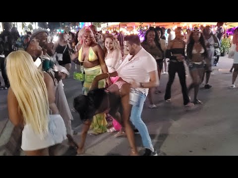 Miami Spring Break Twerking Compilation