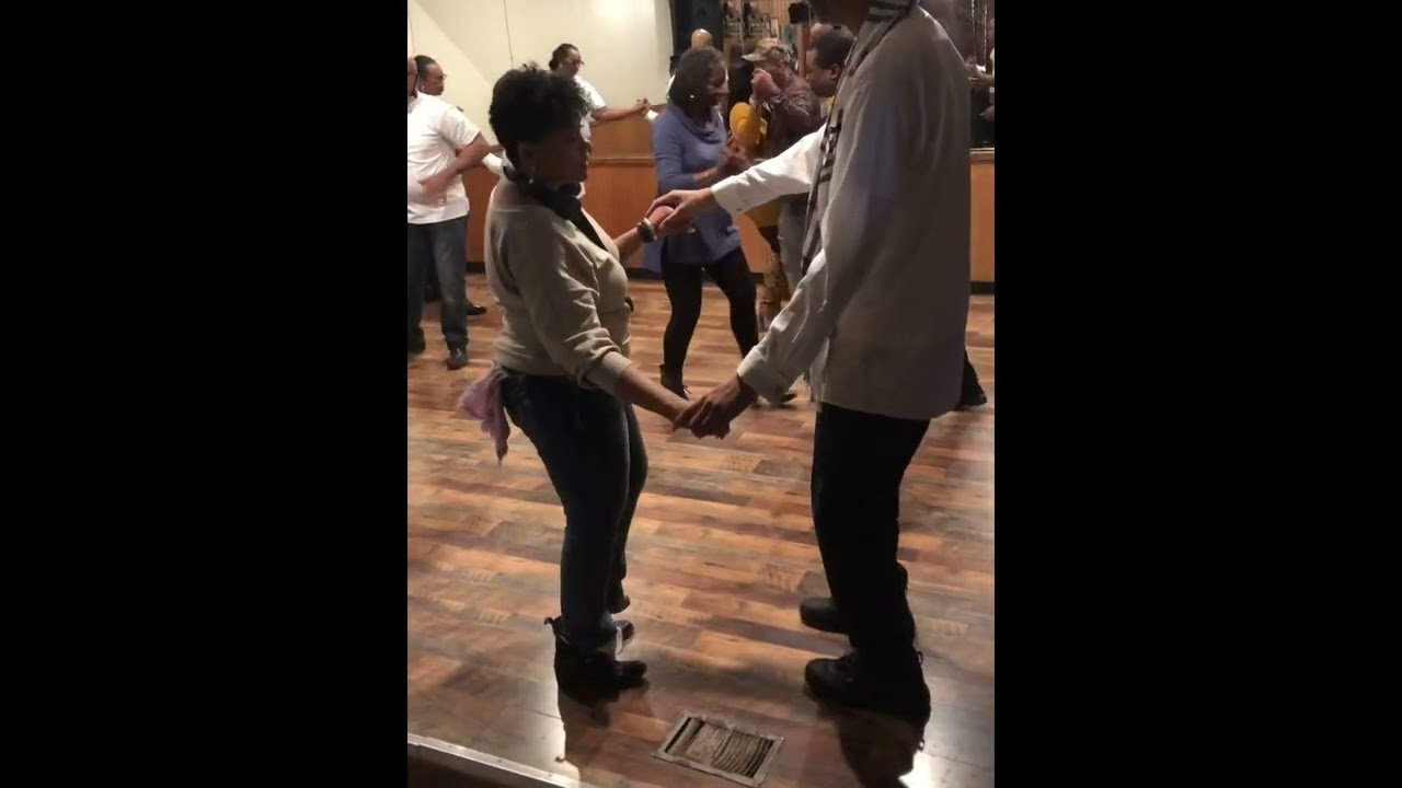 Jennifer and Ambrose 🔥 ️🔥Chicago Steppin’ - YouTube