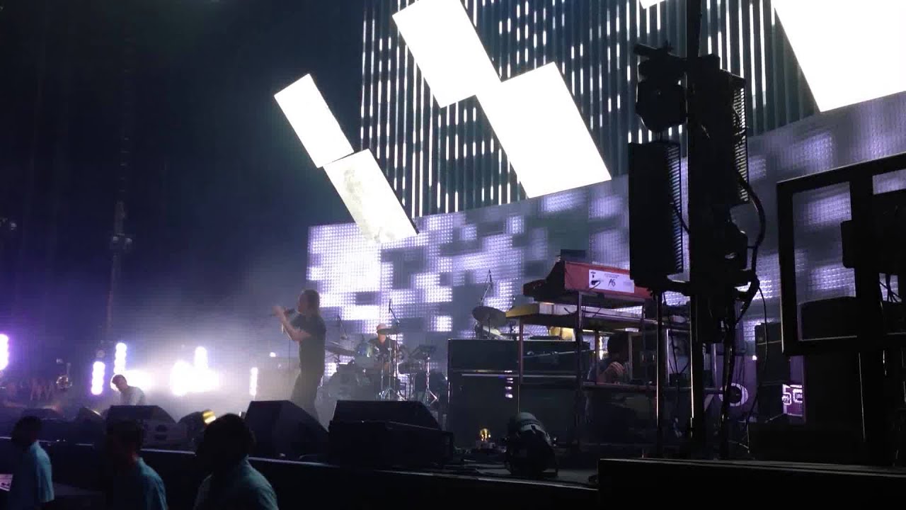 Radiohead Idioteque @ London O2 Arena 09/10/12 - YouTube